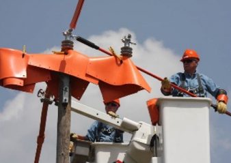 Taking Live Line Tool Design to Another Level (Video)